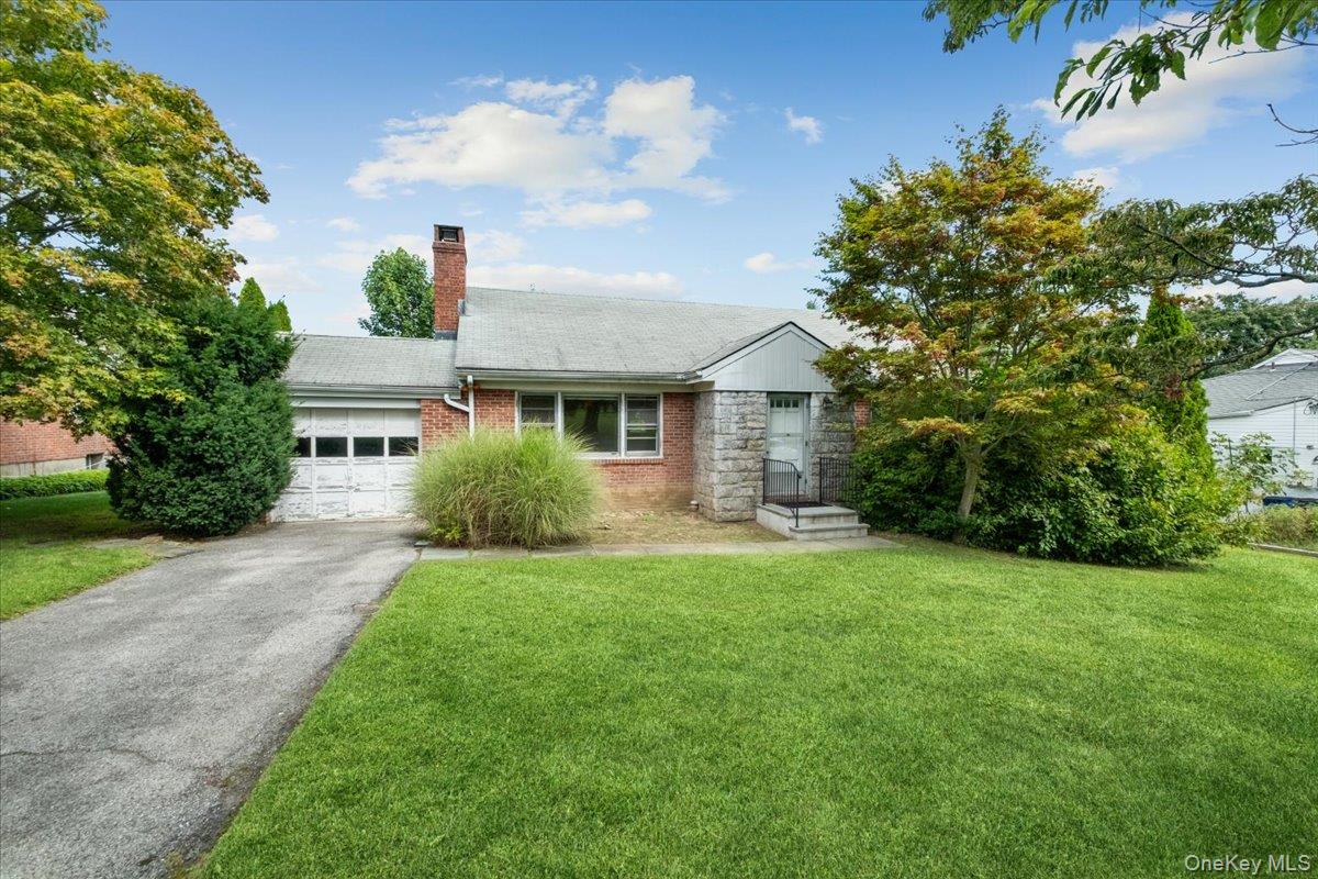 7 Fountain Drive, Valhalla, NY, 10595 | MLS# 912746 | William Raveis